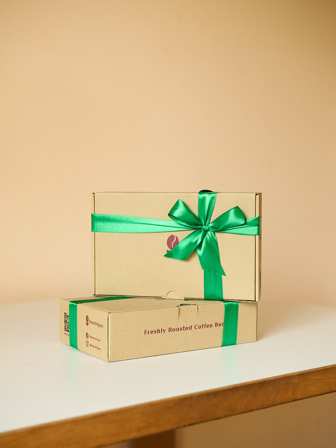 Holiday Gift Set with Chocolate Spheres - Bean Shipper